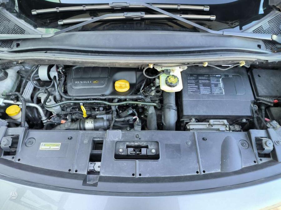 Grey Renault Scenic 2013 in Taurage, with an engine capacity of 1.60 L and mileage of 194 thousand km for 3700 €, photo 21 on AUTOMOTO.COM.LV