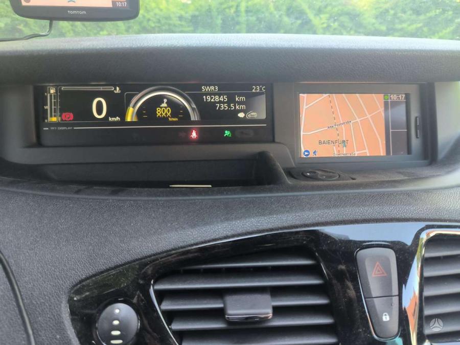 Grey Renault Scenic 2013 in Taurage, with an engine capacity of 1.60 L and mileage of 194 thousand km for 3700 €, photo 29 on AUTOMOTO.COM.LV