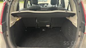 Pelēks Renault Scenic 2013 Jelgava, ar dzinēja tilpumu 1.50 L un nobraukumu 338 tūkst. km par 2790 €, foto 17 vietnē AUTOMOTO.COM.LV