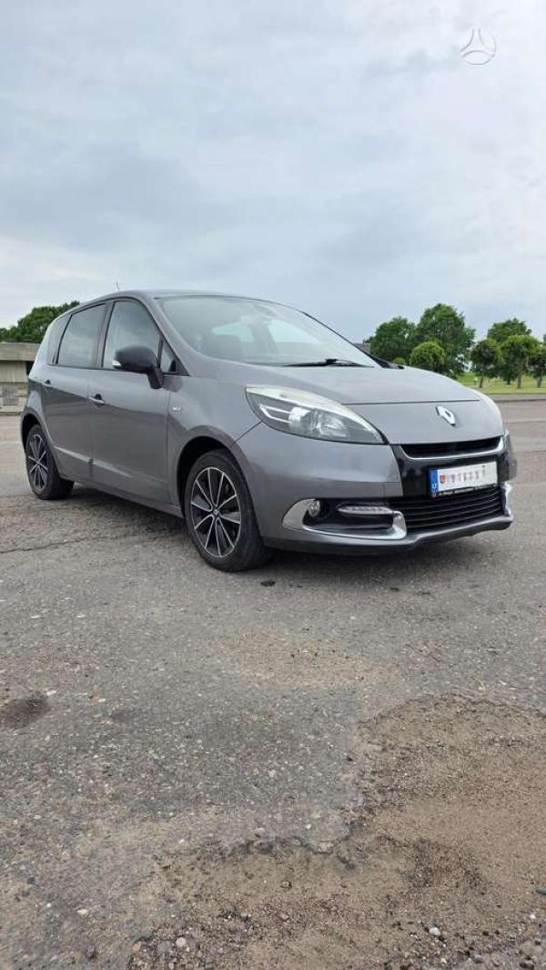 Pelēks Renault Scenic 2013 Kauņa, ar dzinēja tilpumu 1.46 L un nobraukumu 251 tūkst. km par 2400 €, foto 3 vietnē AUTOMOTO.COM.LV