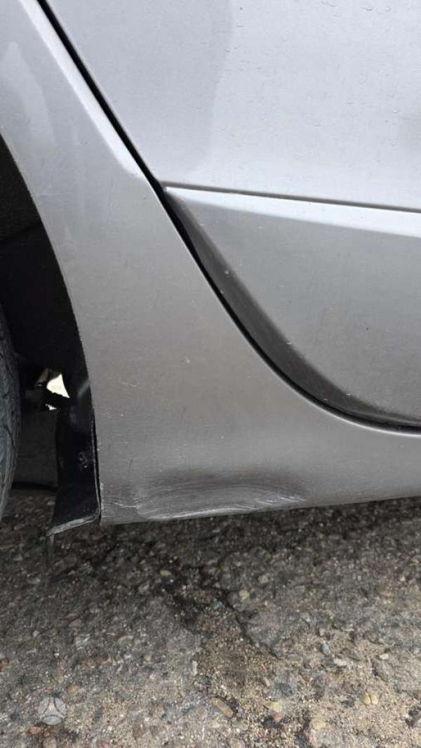 Pelēks Renault Scenic 2013 Kauņa, ar dzinēja tilpumu 1.46 L un nobraukumu 251 tūkst. km par 2400 €, foto 10 vietnē AUTOMOTO.COM.LV
