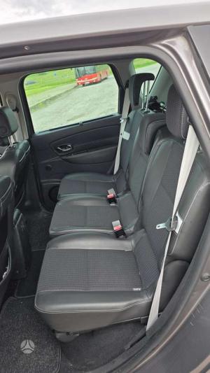 Grey Renault Scenic 2013 in Kaunas, with an engine capacity of 1.46 L and mileage of 251 thousand km for 2400 €, photo 20 on AUTOMOTO.COM.LV