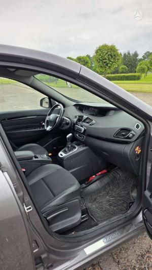 Grey Renault Scenic 2013 in Kaunas, with an engine capacity of 1.46 L and mileage of 251 thousand km for 2400 €, photo 21 on AUTOMOTO.COM.LV