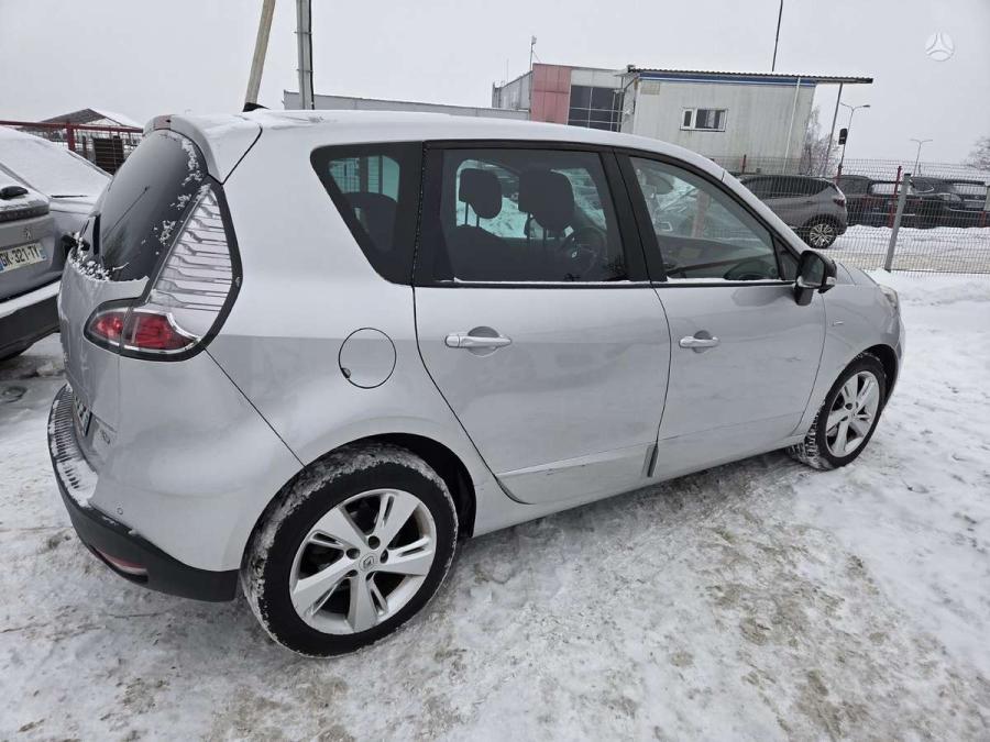 Grey Renault Scenic 2014 in Taurage, with an engine capacity of 1.20 L and mileage of 170 thousand km for 3550 €, photo 4 on AUTOMOTO.COM.LV