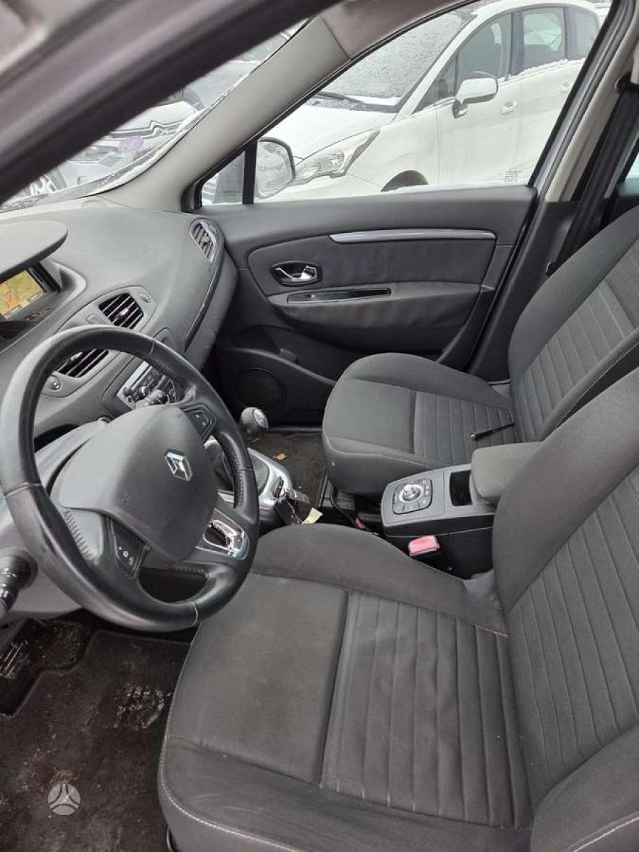 Grey Renault Scenic 2014 in Taurage, with an engine capacity of 1.20 L and mileage of 170 thousand km for 3550 €, photo 9 on AUTOMOTO.COM.LV