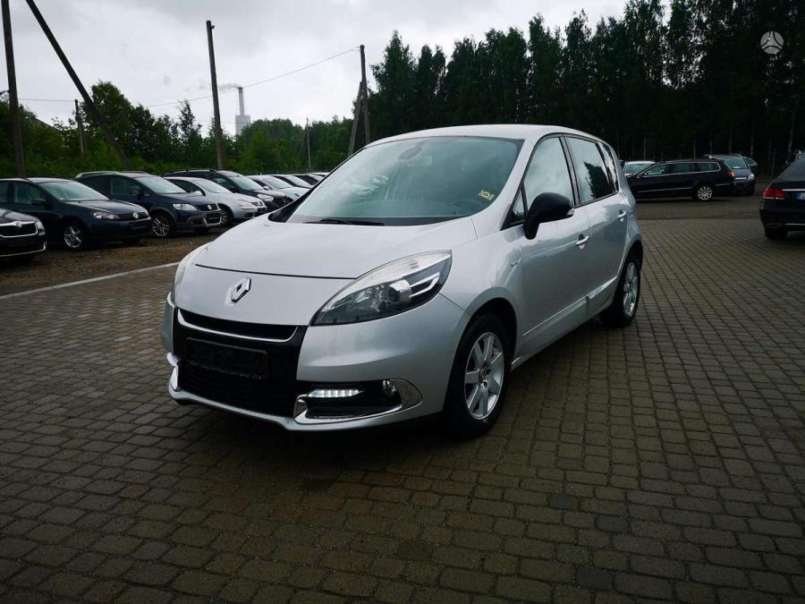 Grey Renault Scenic 2014 in Radviliskis, with an engine capacity of 1.60 L and mileage of 234 thousand km for 3999 €, photo 1 on AUTOMOTO.COM.LV