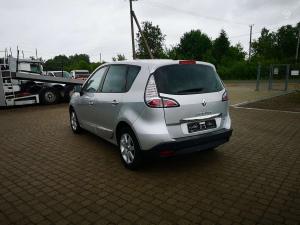 Grey Renault Scenic 2014 in Radviliskis, with an engine capacity of 1.60 L and mileage of 234 thousand km for 3999 €, photo 4 on AUTOMOTO.COM.LV