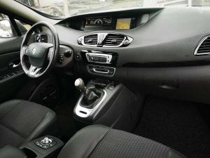 Grey Renault Scenic 2014 in Radviliskis, with an engine capacity of 1.60 L and mileage of 234 thousand km for 3999 €, photo 16 on AUTOMOTO.COM.LV