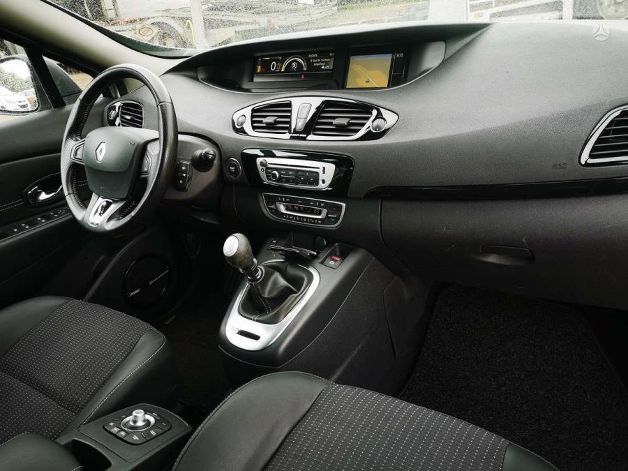 Grey Renault Scenic 2014 in Radviliskis, with an engine capacity of 1.60 L and mileage of 234 thousand km for 3999 €, photo 16 on AUTOMOTO.COM.LV