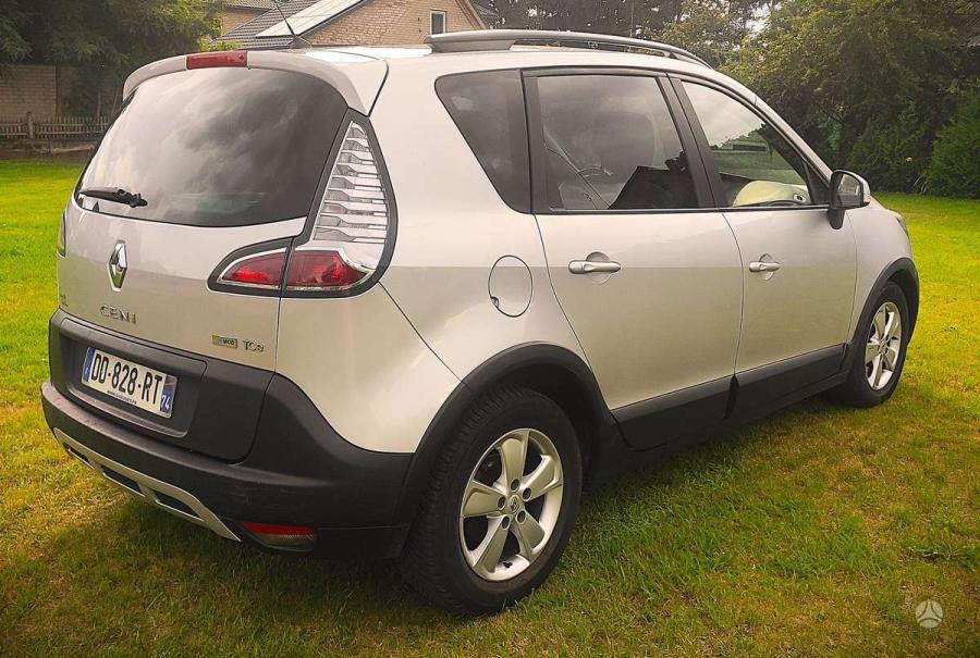 Grey Renault Scenic 2014 in Taurage, with an engine capacity of 1.20 L and mileage of 203 thousand km for 4350 €, photo 3 on AUTOMOTO.COM.LV