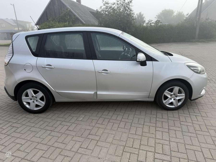 Pelēks Renault Scenic 2014 Tauragė, ar dzinēja tilpumu 1.46 L un nobraukumu 208 tūkst. km par 4200 €, foto 5 vietnē AUTOMOTO.COM.LV