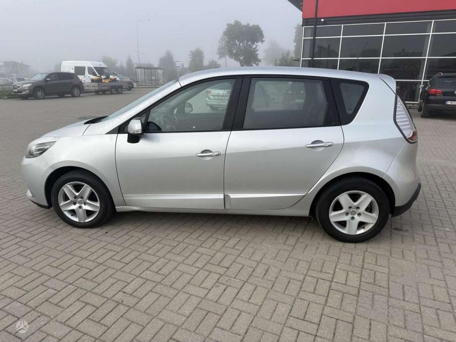 Pelēks Renault Scenic 2014 Tauragė, ar dzinēja tilpumu 1.46 L un nobraukumu 208 tūkst. km par 4200 €, foto 9 vietnē AUTOMOTO.COM.LV