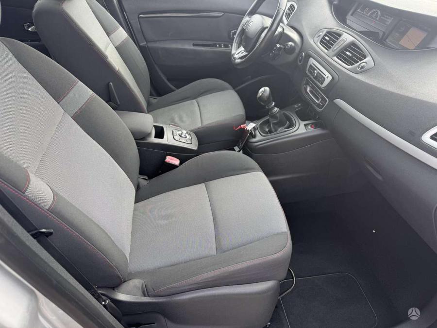 Pelēks Renault Scenic 2014 Tauragė, ar dzinēja tilpumu 1.46 L un nobraukumu 208 tūkst. km par 4200 €, foto 21 vietnē AUTOMOTO.COM.LV