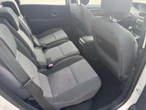 Pelēks Renault Scenic 2014 Tauragė, ar dzinēja tilpumu 1.46 L un nobraukumu 208 tūkst. km par 4200 €, foto 22 vietnē AUTOMOTO.COM.LV