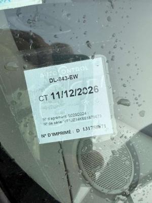Pelēks Renault Scenic 2014 Tauragė, ar dzinēja tilpumu 1.46 L un nobraukumu 208 tūkst. km par 4200 €, foto 27 vietnē AUTOMOTO.COM.LV