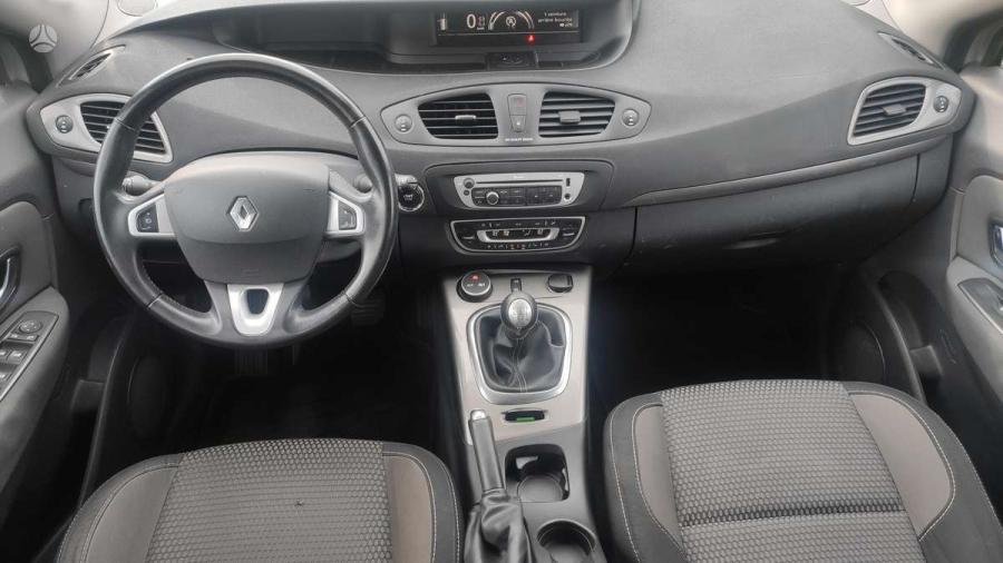 Grey Renault Scenic 2014 in Taurage, with an engine capacity of 1.20 L and mileage of 203 thousand km for 3899 €, photo 6 on AUTOMOTO.COM.LV