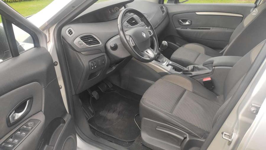 Grey Renault Scenic 2014 in Taurage, with an engine capacity of 1.20 L and mileage of 203 thousand km for 3899 €, photo 7 on AUTOMOTO.COM.LV