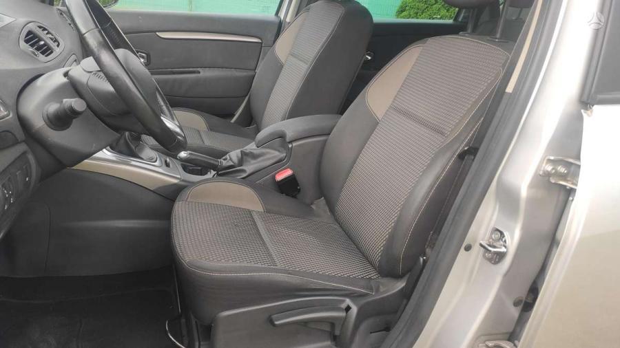 Grey Renault Scenic 2014 in Taurage, with an engine capacity of 1.20 L and mileage of 203 thousand km for 3899 €, photo 8 on AUTOMOTO.COM.LV