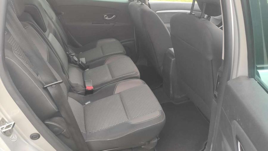 Grey Renault Scenic 2014 in Taurage, with an engine capacity of 1.20 L and mileage of 203 thousand km for 3899 €, photo 12 on AUTOMOTO.COM.LV