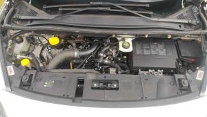 Grey Renault Scenic 2014 in Taurage, with an engine capacity of 1.20 L and mileage of 203 thousand km for 3899 €, photo 15 on AUTOMOTO.COM.LV
