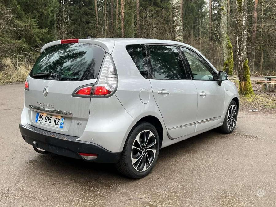 Grey Renault Scenic 2015 in Taurage, with an engine capacity of 1.60 L and mileage of 220 thousand km for 3750 €, photo 7 on AUTOMOTO.COM.LV