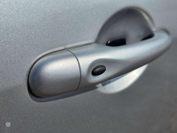 Grey Renault Scenic 2015 in Taurage, with an engine capacity of 1.60 L and mileage of 228 thousand km for 4800 €, photo 7 on AUTOMOTO.COM.LV