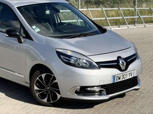 Grey Renault Scenic 2015 in Taurage, with an engine capacity of 1.60 L and mileage of 228 thousand km for 4499 €, photo 8 on AUTOMOTO.COM.LV