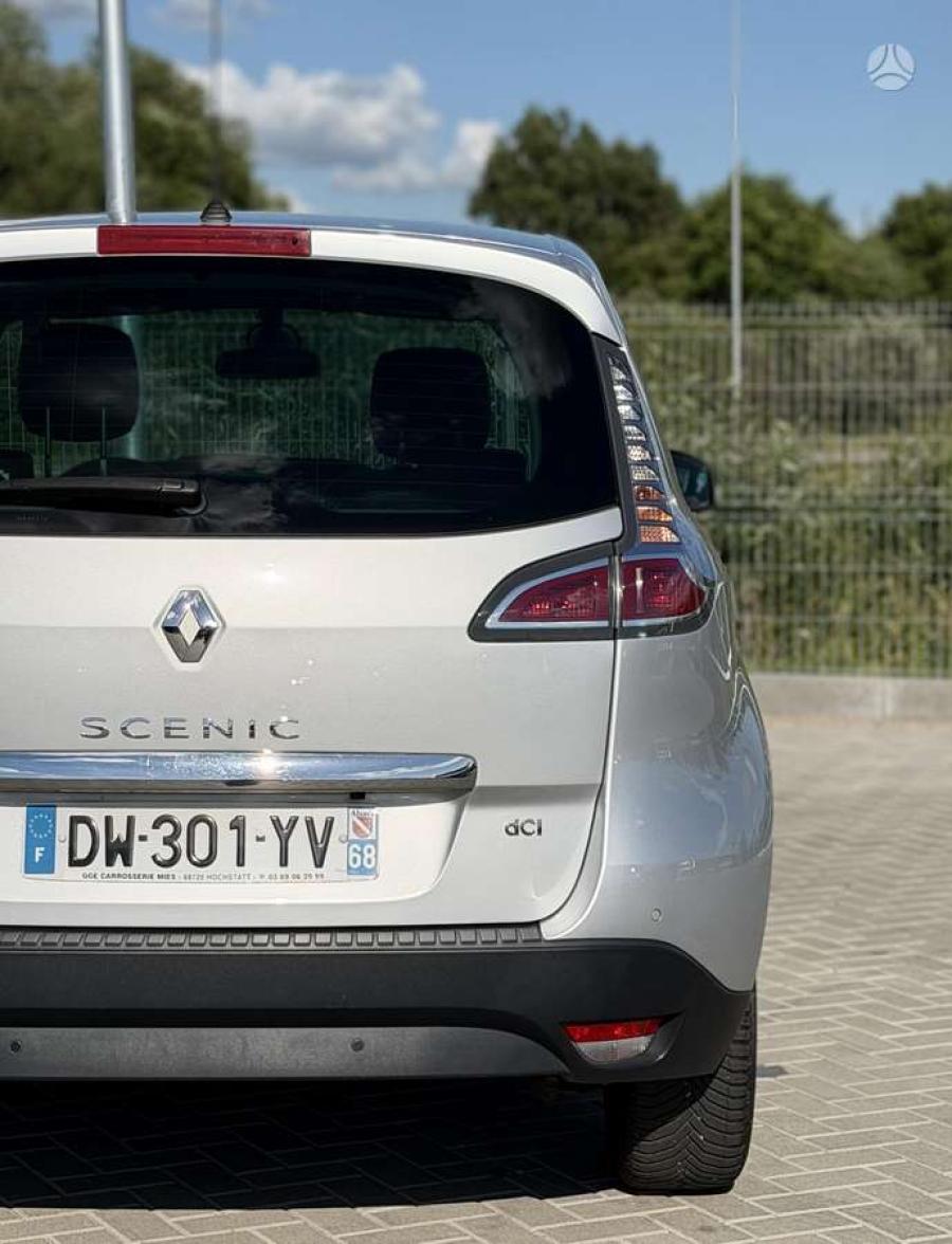 Grey Renault Scenic 2015 in Taurage, with an engine capacity of 1.60 L and mileage of 228 thousand km for 4499 €, photo 15 on AUTOMOTO.COM.LV