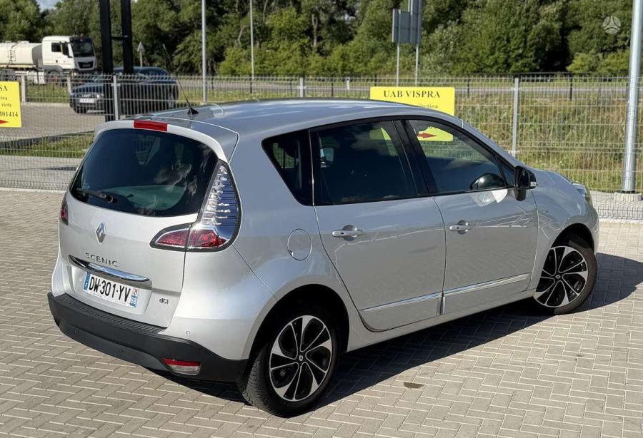 Grey Renault Scenic 2015 in Taurage, with an engine capacity of 1.60 L and mileage of 228 thousand km for 4499 €, photo 18 on AUTOMOTO.COM.LV