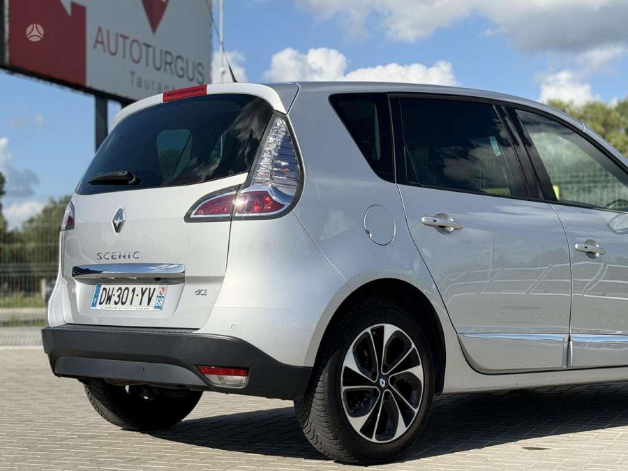 Grey Renault Scenic 2015 in Taurage, with an engine capacity of 1.60 L and mileage of 228 thousand km for 4499 €, photo 22 on AUTOMOTO.COM.LV
