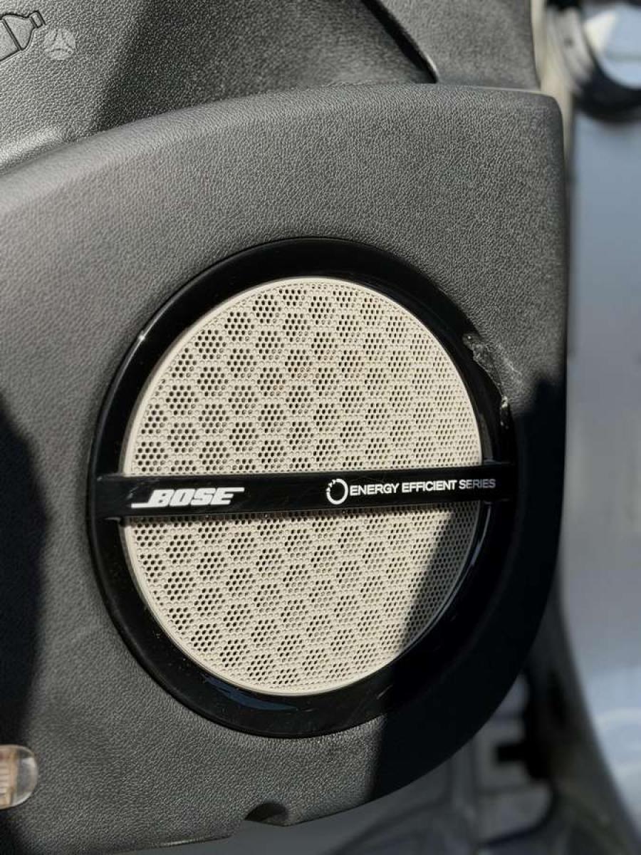 Grey Renault Scenic 2015 in Taurage, with an engine capacity of 1.60 L and mileage of 228 thousand km for 4499 €, photo 25 on AUTOMOTO.COM.LV