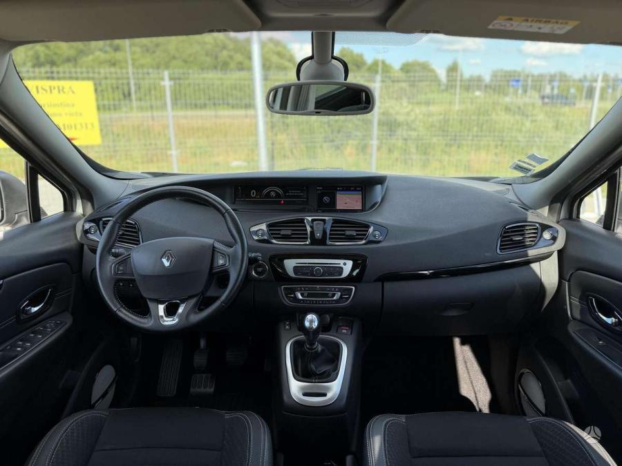 Grey Renault Scenic 2015 in Taurage, with an engine capacity of 1.60 L and mileage of 228 thousand km for 4499 €, photo 32 on AUTOMOTO.COM.LV