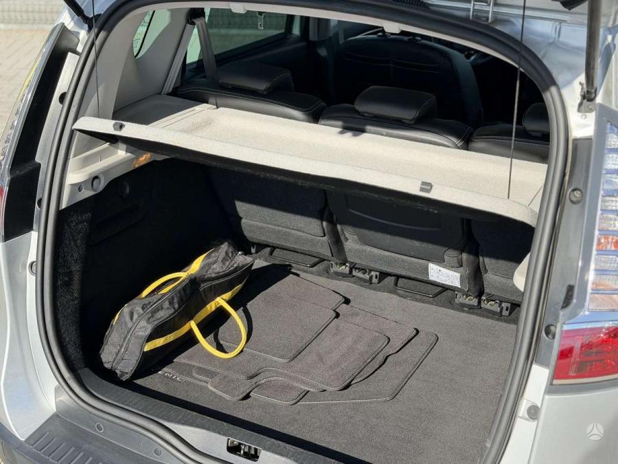Grey Renault Scenic 2015 in Taurage, with an engine capacity of 1.60 L and mileage of 228 thousand km for 4499 €, photo 35 on AUTOMOTO.COM.LV