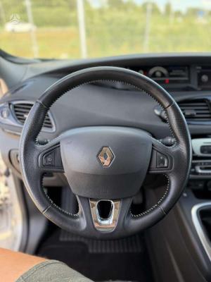 Grey Renault Scenic 2015 in Taurage, with an engine capacity of 1.60 L and mileage of 228 thousand km for 4499 €, photo 37 on AUTOMOTO.COM.LV