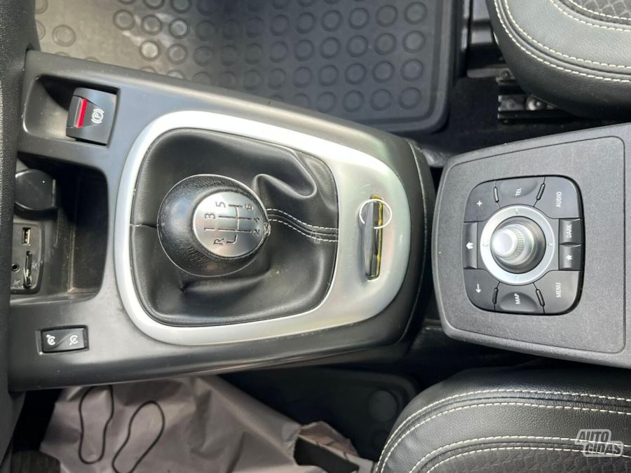 Pelēks Renault Scenic 2015 Marijampole, ar dzinēja tilpumu 1.50 L un nobraukumu 148 tūkst. km par 4650 €, foto 14 vietnē AUTOMOTO.COM.LV