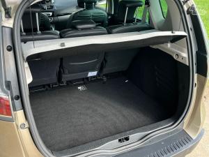 Pelēks Renault Scenic 2015 Marijampole, ar dzinēja tilpumu 1.50 L un nobraukumu 148 tūkst. km par 4650 €, foto 17 vietnē AUTOMOTO.COM.LV