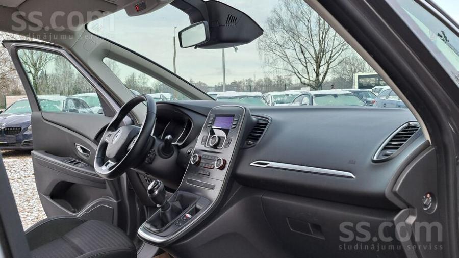 Pelēks Renault Scenic 2016 Jelgava, ar dzinēja tilpumu 1.20 L un nobraukumu 155 tūkst. km par 9590 €, foto 8 vietnē AUTOMOTO.COM.LV