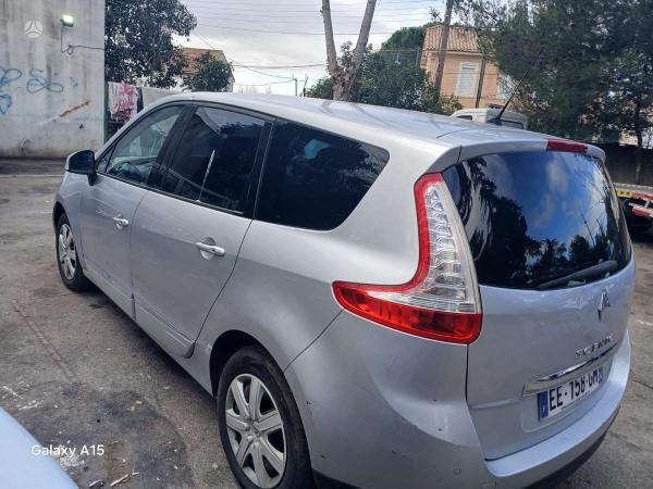 Grey Renault Scenic 2016 in Taurage, with an engine capacity of 1.46 L and mileage of 320 thousand km for 3300 €, photo 2 on AUTOMOTO.COM.LV