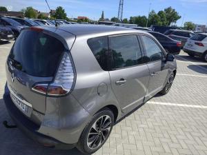 Grey Renault Scenic 2016 in Taurage, with an engine capacity of 1.46 L and mileage of 253 thousand km for 3900 €, photo 5 on AUTOMOTO.COM.LV