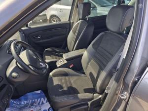 Grey Renault Scenic 2016 in Taurage, with an engine capacity of 1.46 L and mileage of 253 thousand km for 3900 €, photo 10 on AUTOMOTO.COM.LV