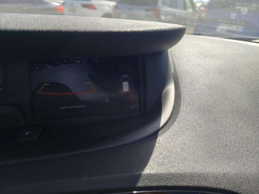Grey Renault Scenic 2016 in Taurage, with an engine capacity of 1.46 L and mileage of 253 thousand km for 3900 €, photo 11 on AUTOMOTO.COM.LV