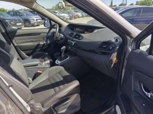 Grey Renault Scenic 2016 in Taurage, with an engine capacity of 1.46 L and mileage of 253 thousand km for 3900 €, photo 16 on AUTOMOTO.COM.LV