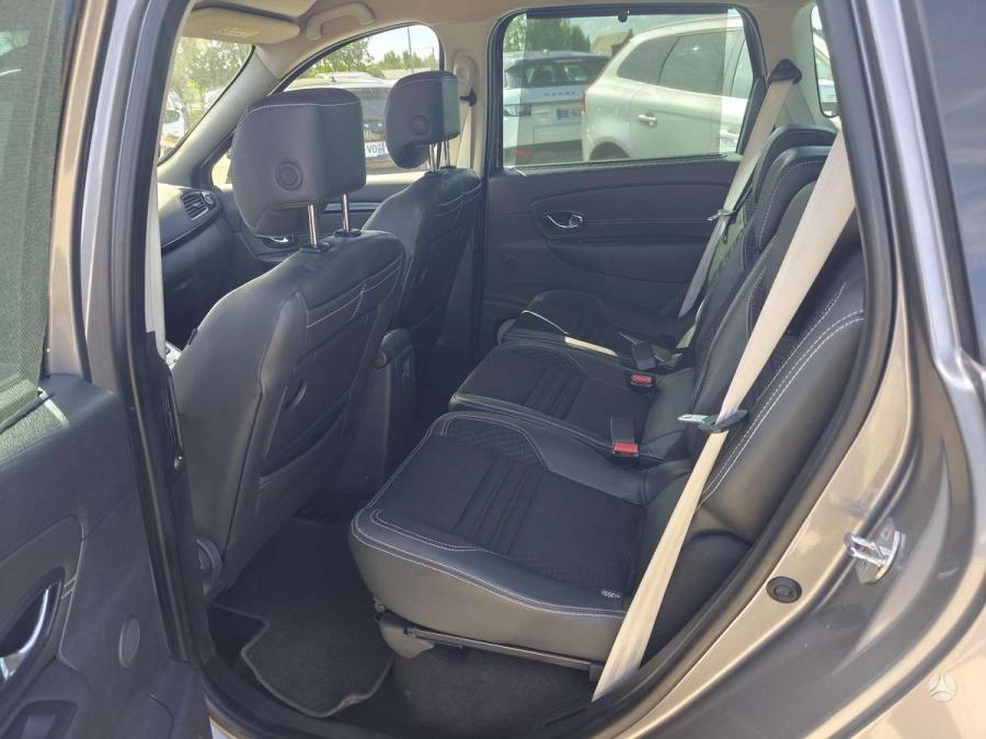 Grey Renault Scenic 2016 in Taurage, with an engine capacity of 1.46 L and mileage of 253 thousand km for 3900 €, photo 18 on AUTOMOTO.COM.LV