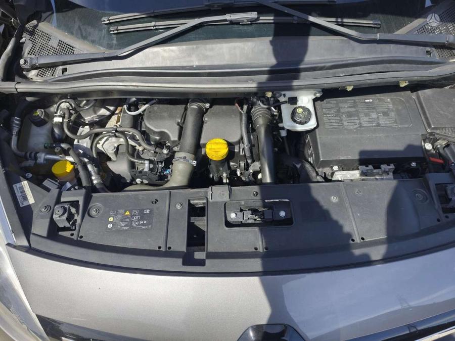 Grey Renault Scenic 2016 in Taurage, with an engine capacity of 1.46 L and mileage of 253 thousand km for 3900 €, photo 20 on AUTOMOTO.COM.LV