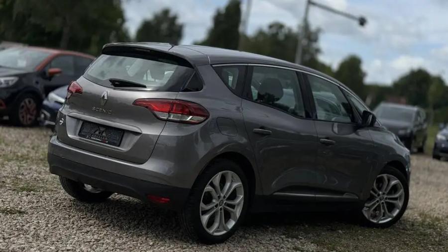 Grey Renault Scenic 2016 in Jelgava, with an engine capacity of 1.20 L and mileage of 155 thousand km for 7990 €, photo 4 on AUTOMOTO.COM.LV
