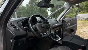 Grey Renault Scenic 2016 in Jelgava, with an engine capacity of 1.20 L and mileage of 155 thousand km for 7990 €, photo 8 on AUTOMOTO.COM.LV