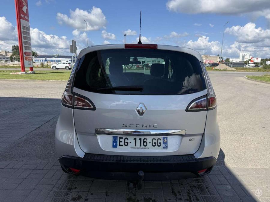Grey Renault Scenic 2016 in Taurage, with an engine capacity of 1.60 L and mileage of 159 thousand km for 4800 €, photo 6 on AUTOMOTO.COM.LV