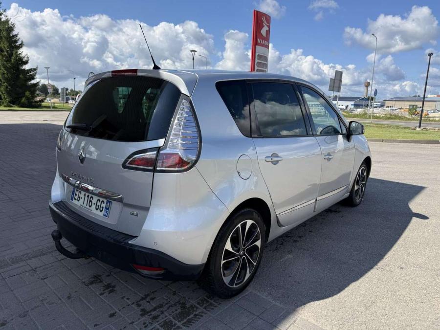 Grey Renault Scenic 2016 in Taurage, with an engine capacity of 1.60 L and mileage of 159 thousand km for 4800 €, photo 9 on AUTOMOTO.COM.LV