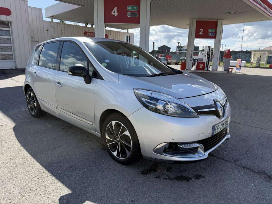 Grey Renault Scenic 2016 in Taurage, with an engine capacity of 1.60 L and mileage of 159 thousand km for 4800 €, photo 11 on AUTOMOTO.COM.LV