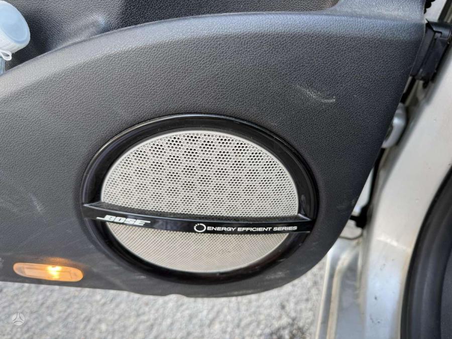 Grey Renault Scenic 2016 in Taurage, with an engine capacity of 1.60 L and mileage of 159 thousand km for 4800 €, photo 14 on AUTOMOTO.COM.LV